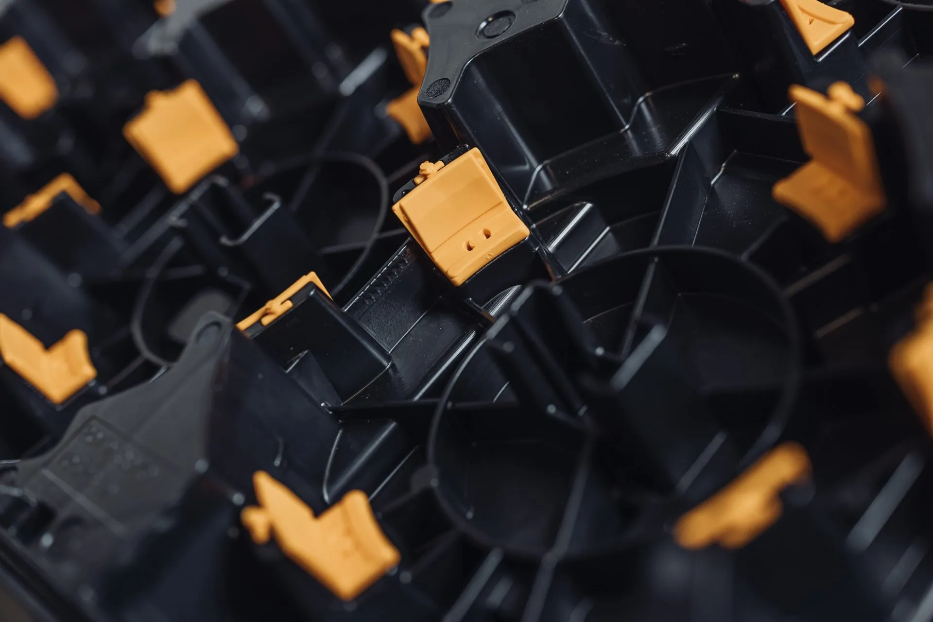 Packaging Solutions - BoxonTech